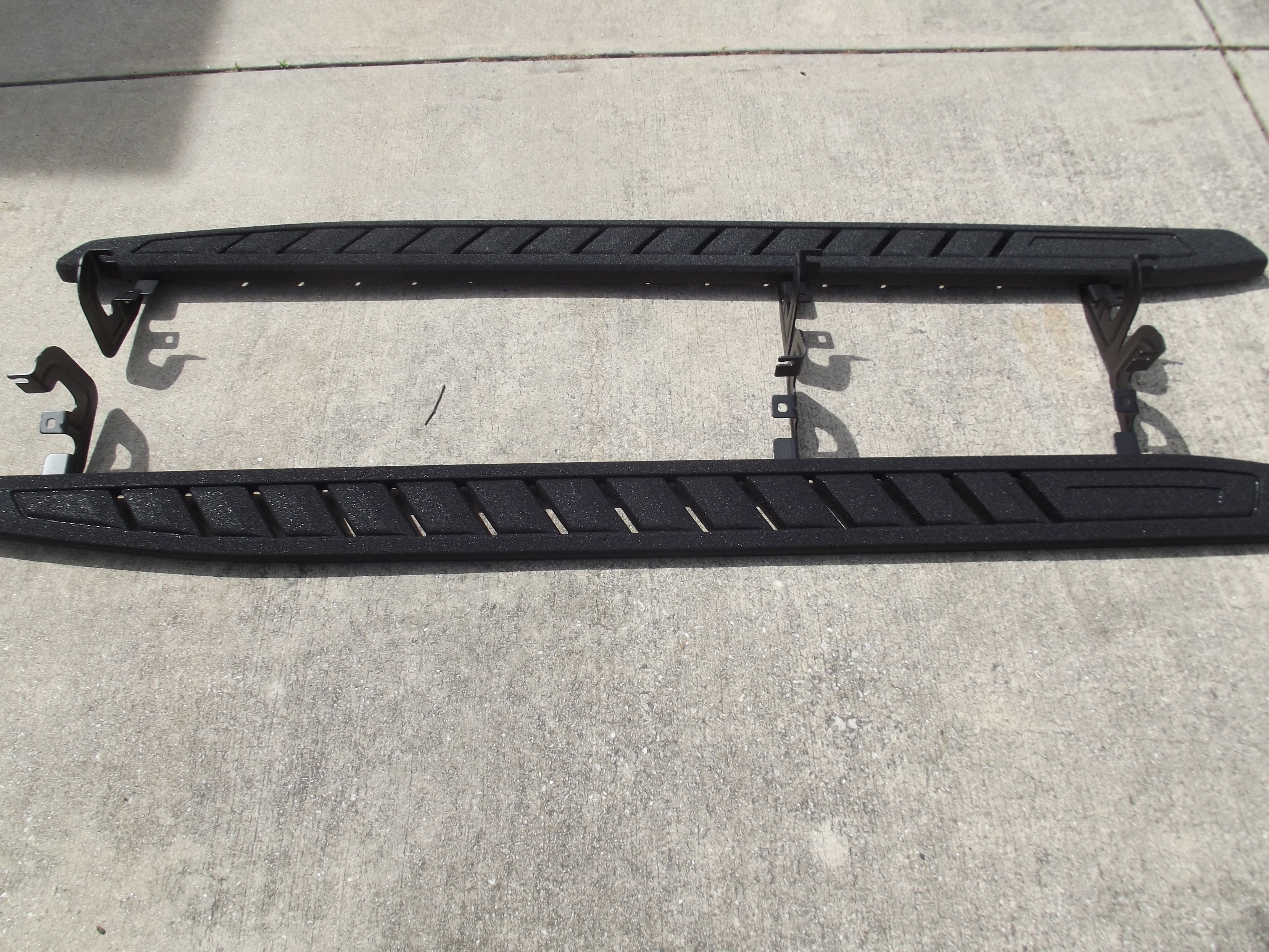 2019-2024 Sierra Silverado 1500 2500 3500 AT4 running boards side step ...