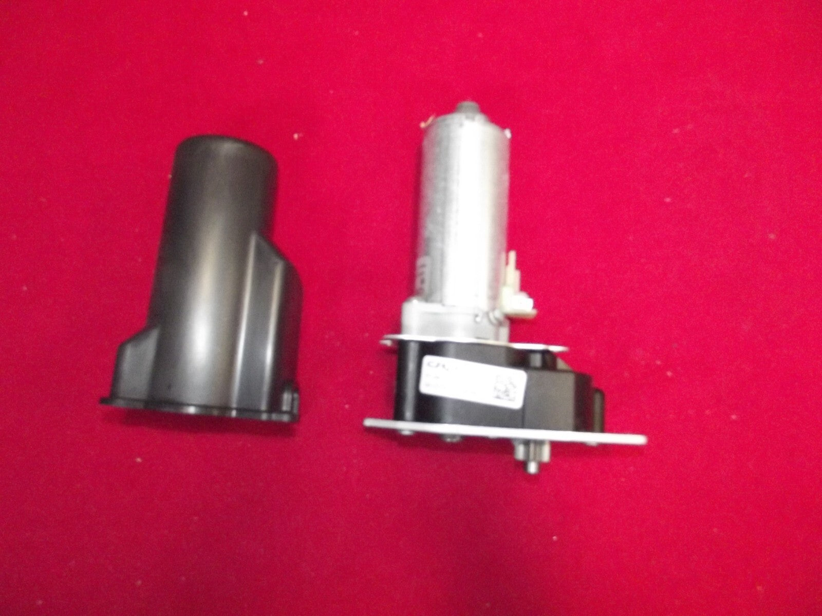 Amp Research Power Step CRH P1-06171-01-02 12V Motor – Malcolm's Take-Offs