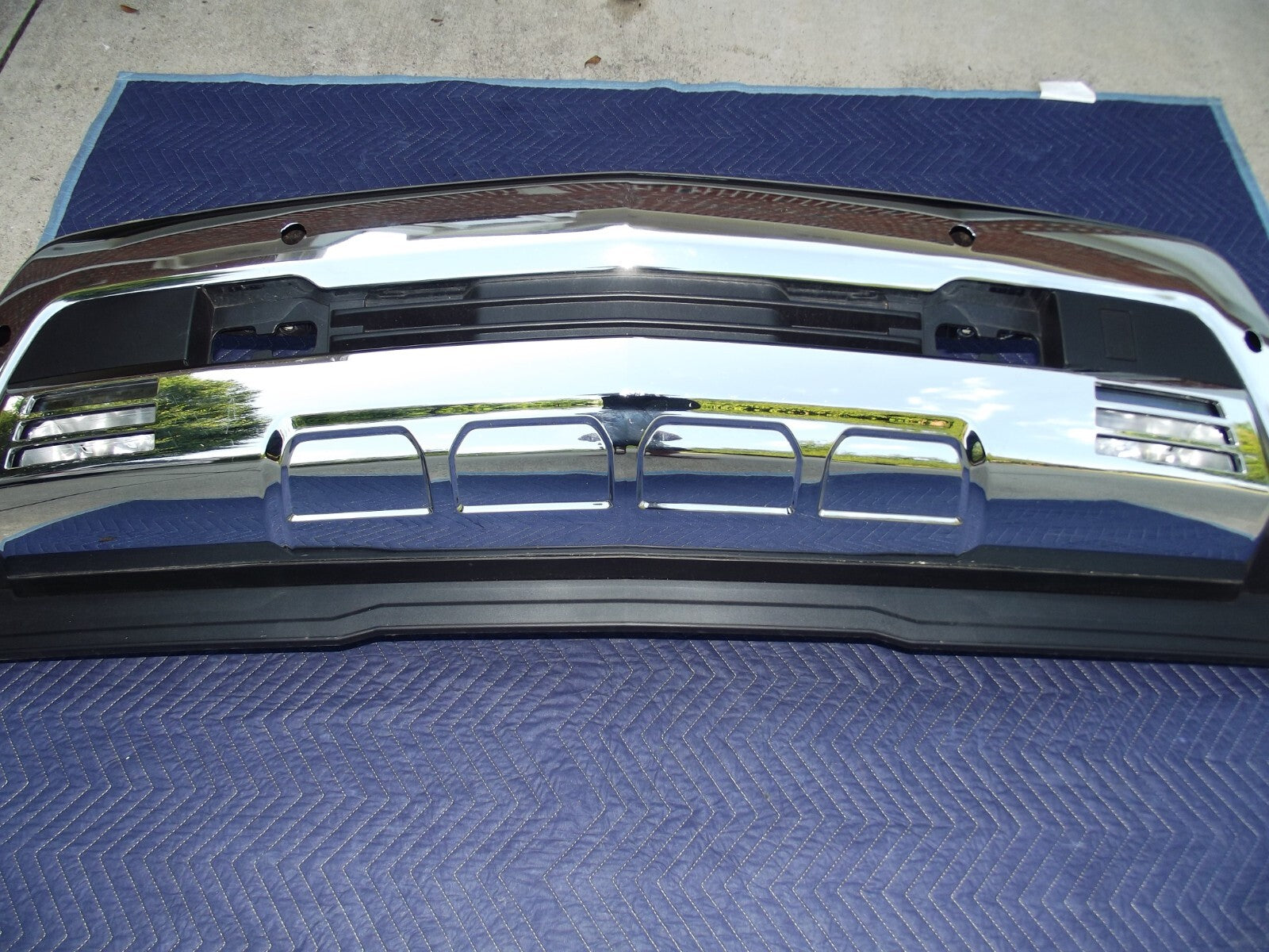 2022-2025 Chevrolet Silverado 1500 Chrome Front bumper Sensor holes Fo ...
